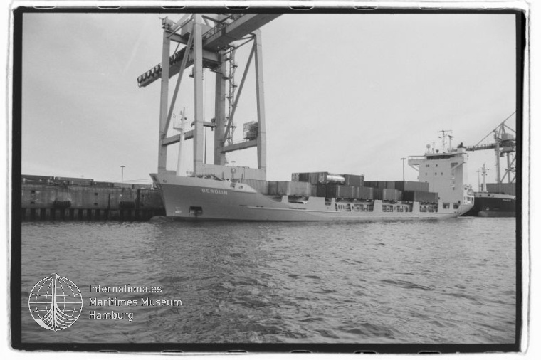 Berolin (1994), Containerschiff, Jäger & von Allwörden, Hamburg, Bau-Nr ...